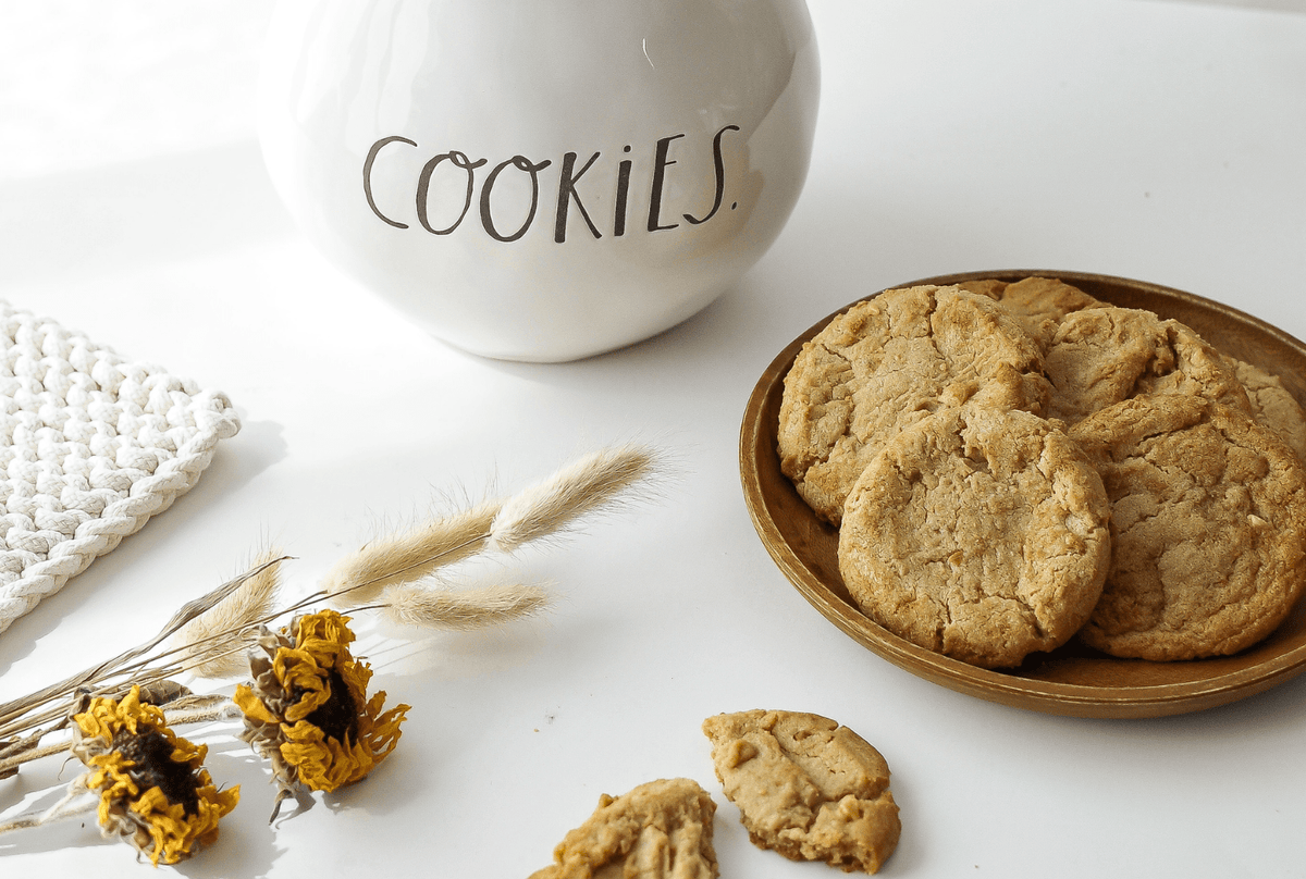 Cookie Baking Crew – MAGENTA Retail
